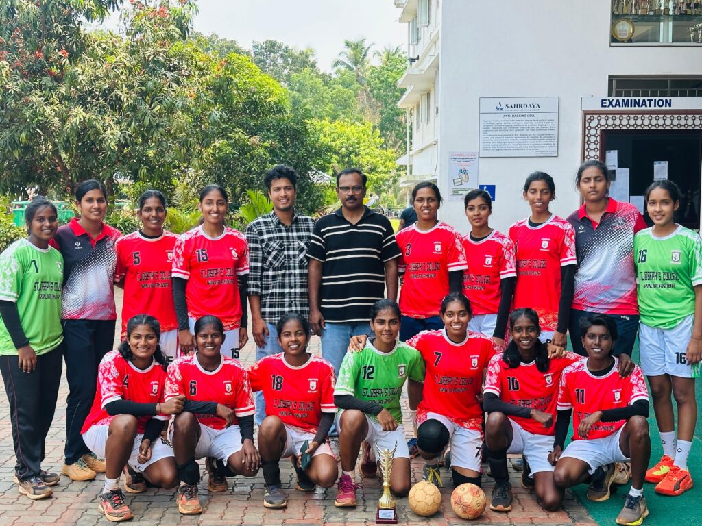Congratulations to Handball Team - 3rd Prize in the Calicut University ...